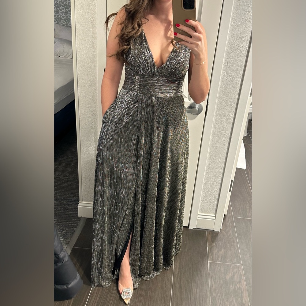 Metallic V-Neck Sleeveless Gown - Gem